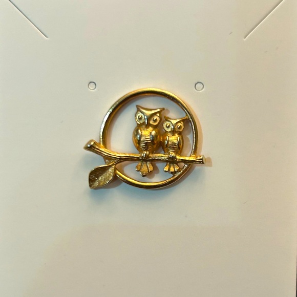 Avon | Jewelry | Avon Vintage Gold Tone Owls On Tree Branch Pin | Poshmark